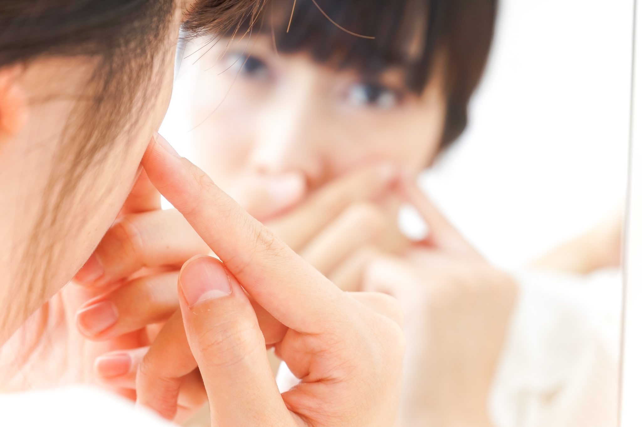 角栓が飛び出ているときの対処法とは？原因からケアの方法まで徹底解説 | 【公式】Coyori（こより）｜国産オーガニックコスメ・自然派化粧品の通販